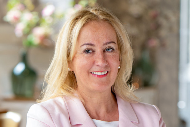 Jillian MacLean awarded Freedom of the City of London - Harpers Wine ...