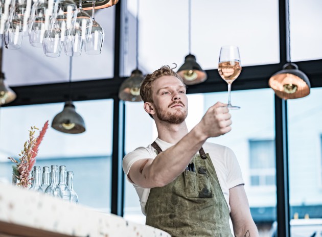 UKHospitality announces job losses set to reach 111,000 by Budget ...